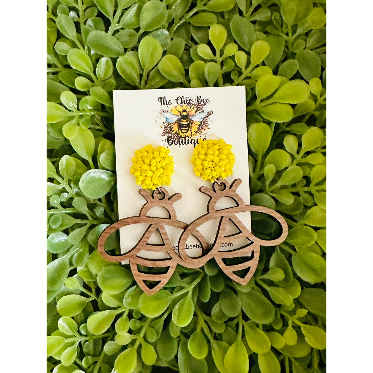 Wooden Bumble Bee with Pom – The Chic Bee Boutique